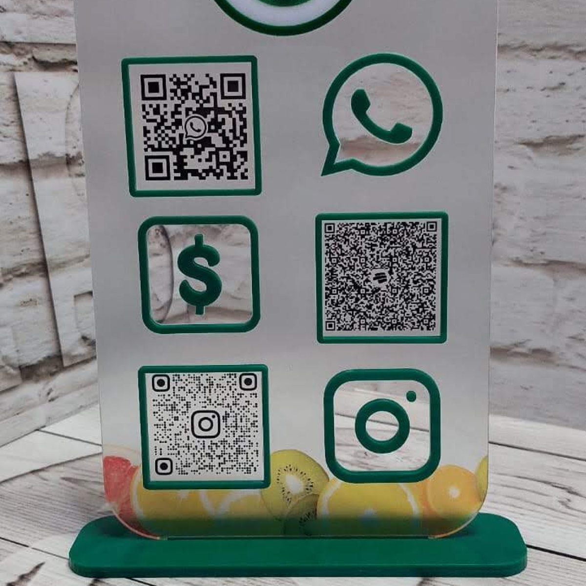 Codigos QR en acrilico - 3D Diseño