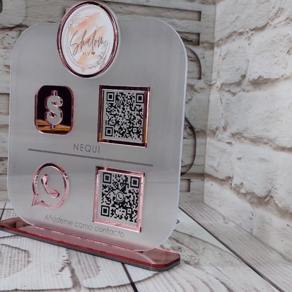 Codigos QR en acrilico - 3D Diseño